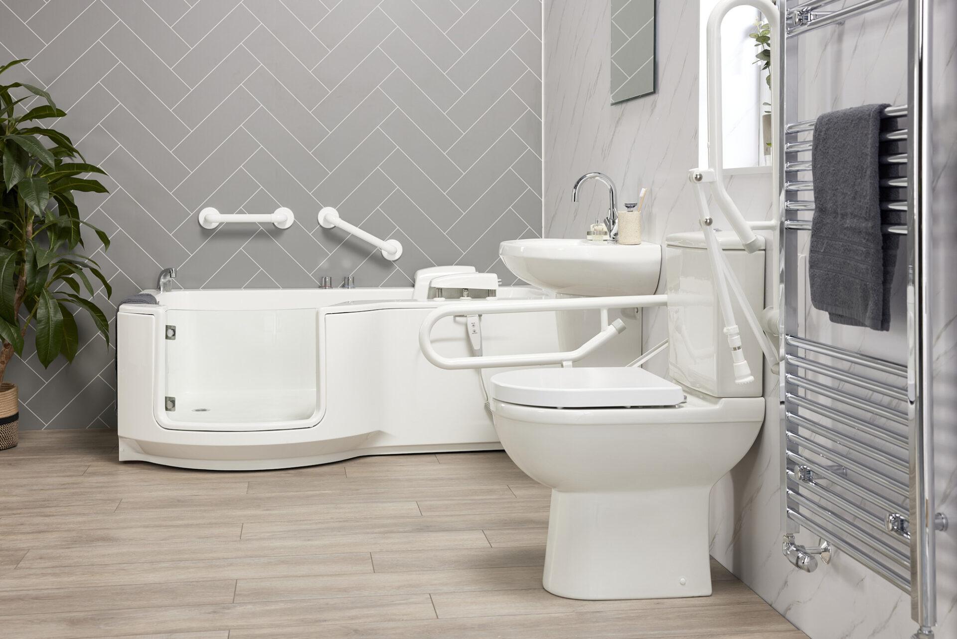 Getting Out of the Bath with Ease: 10 Helpful Aids