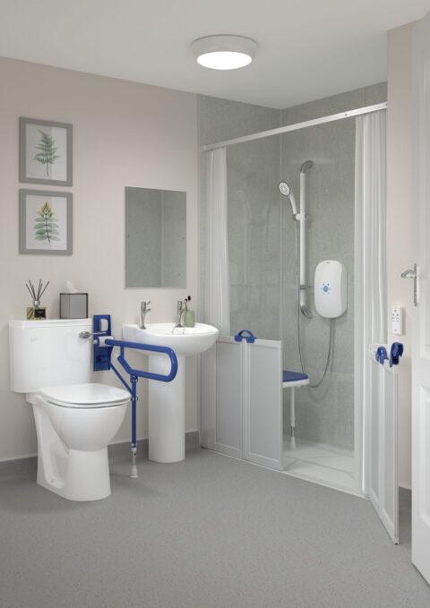 Level Access Shower: Why you need to have them