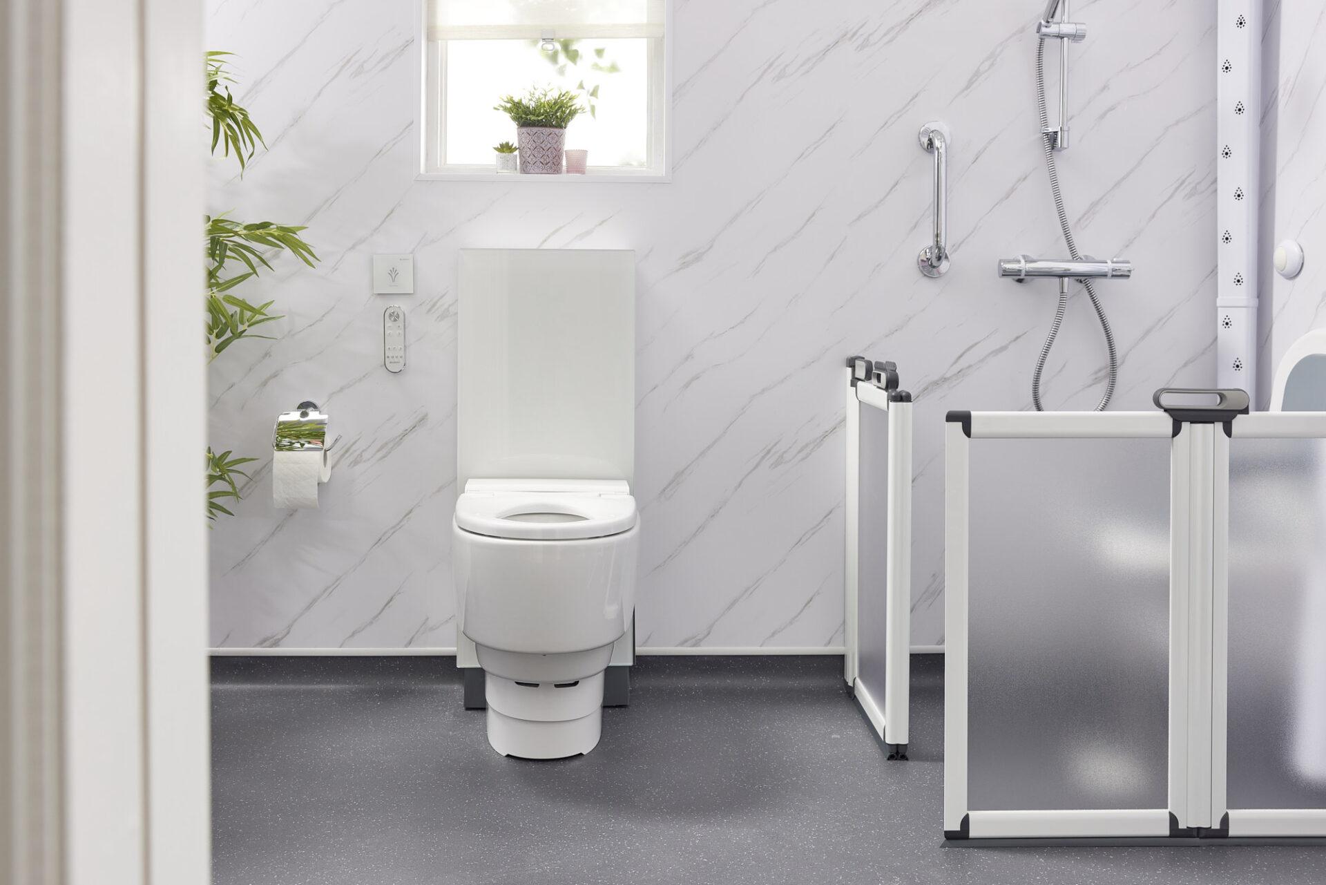 Disabled Bathrooms: Practical & customised Solutions | EA Mobility